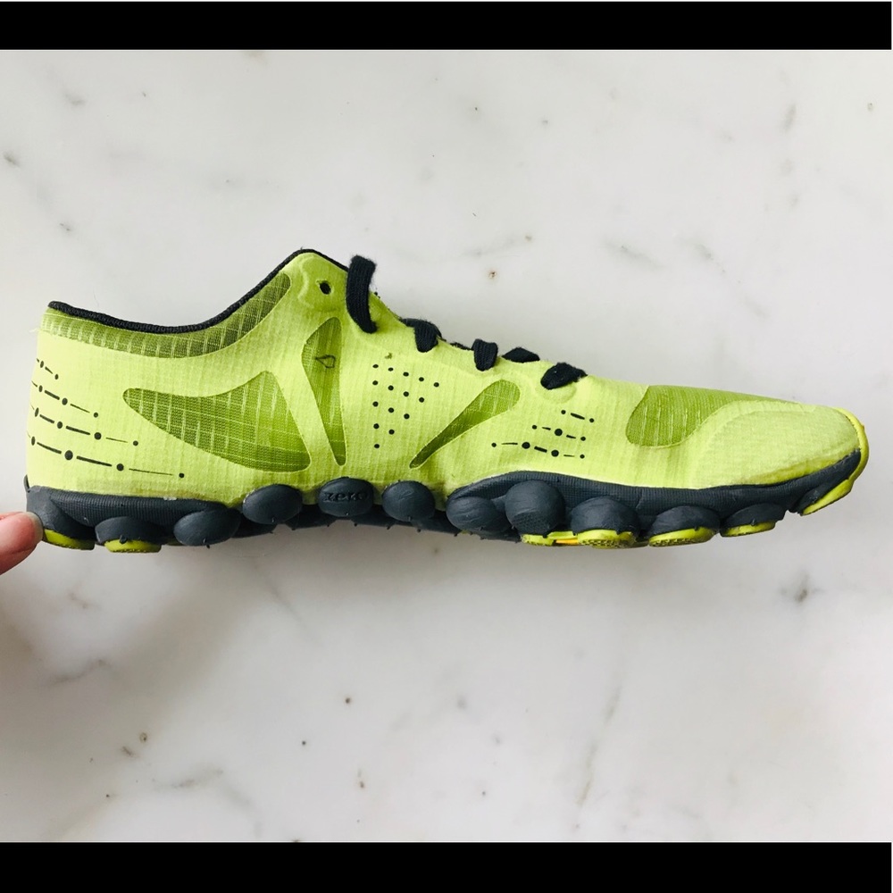 New Balance Vibram Minimus Shoes - Gem